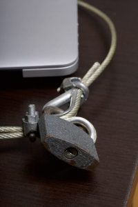 What Is A Security Lock Slot For A Laptop? How To Use It – The One Tech ...